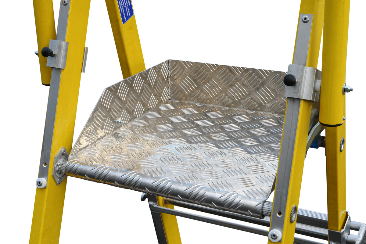 Lyte MultiLyte Glassfibre Telescopic Platform 7-11 Tread Stepladder (M ...